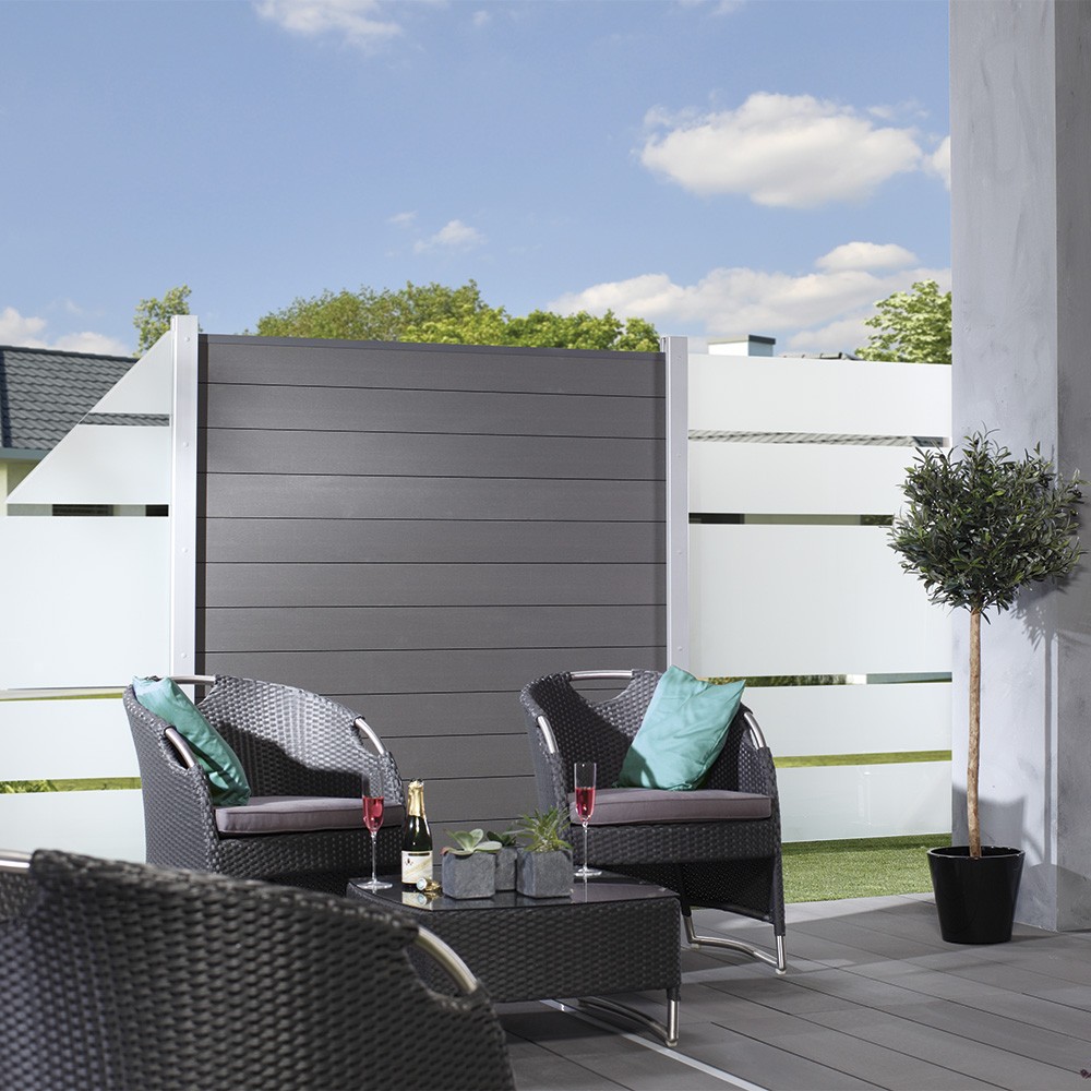 Séparation de balcon et terrasse en verre